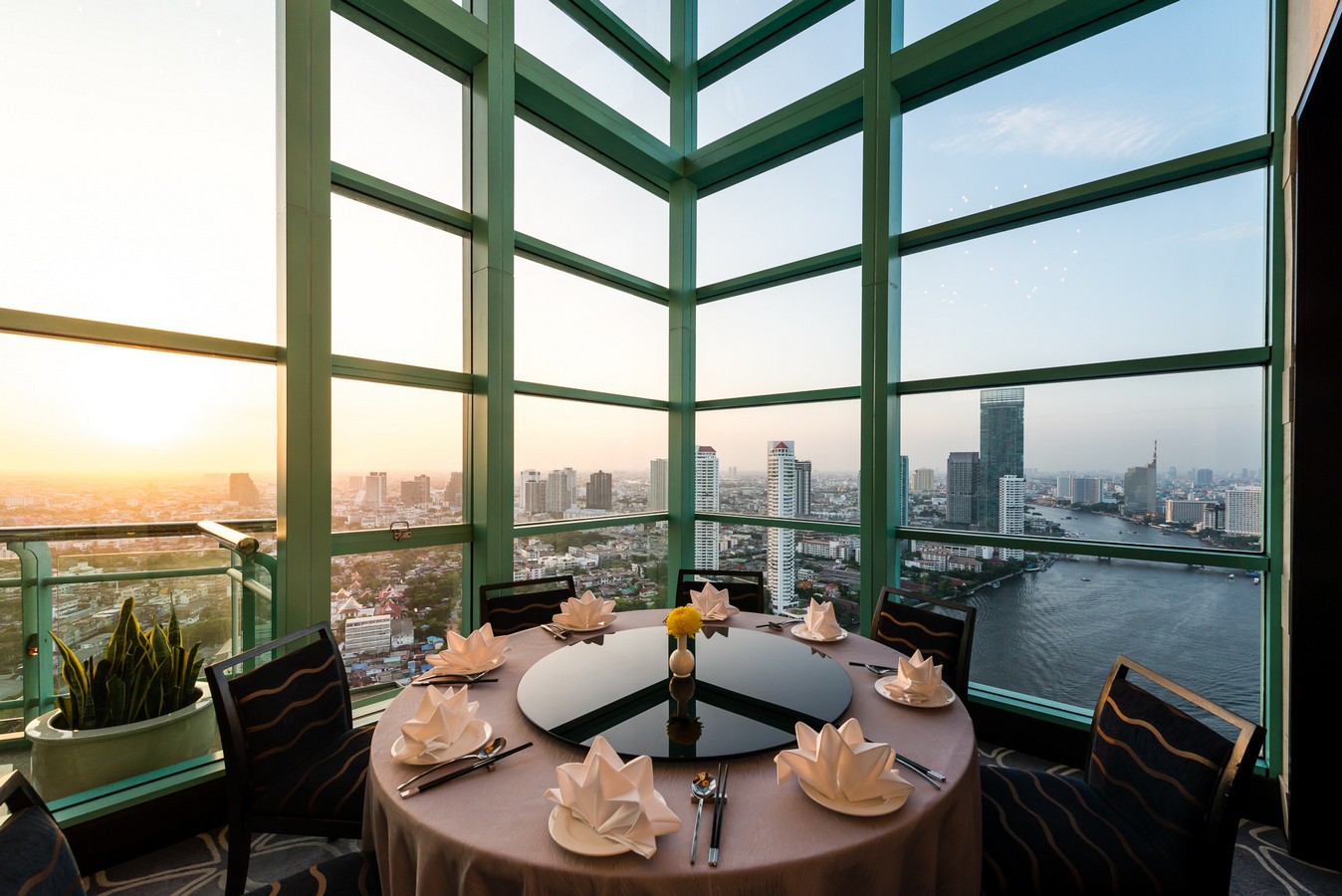 Chatrium Hotel Riverside Bangkok | Luxury Riverside Hotel with Stunning ...